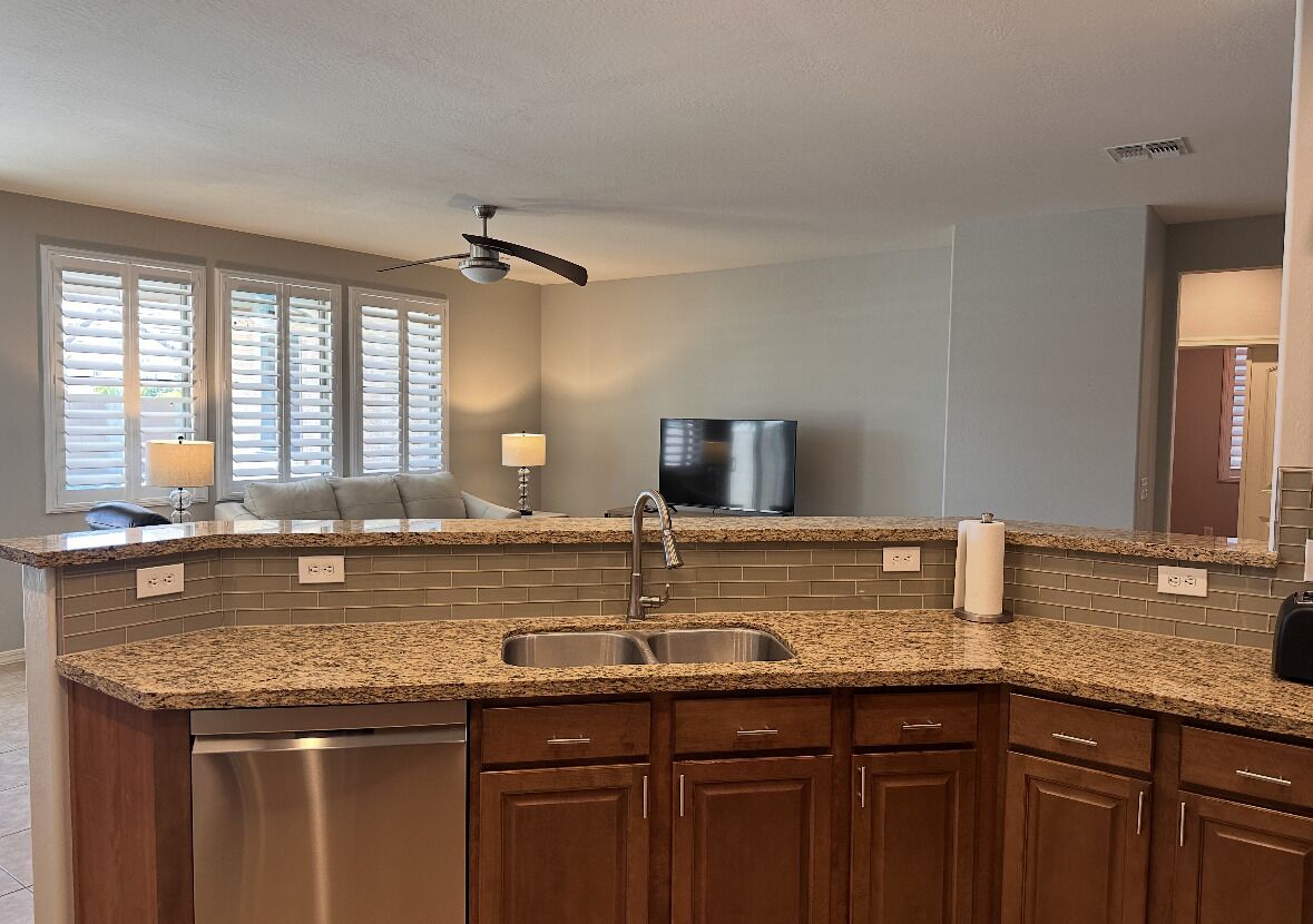 Unwind In Style - 3br Home W/ Pool & Hot Tub - Near Medical Centers - Queen Creek, AZ