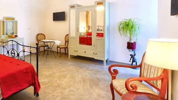 Quarto Duplo Deluxe, vista para a piscina | Wi-fi grátis