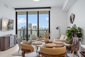 Apartamento de Luxo em Condomínio Fechado | Sala de jantar