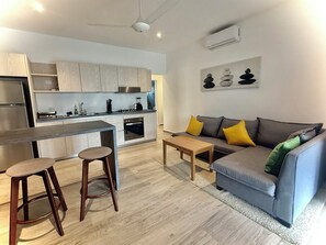 Apartamento, 1 quarto, para fumantes, terraço | Área de estar