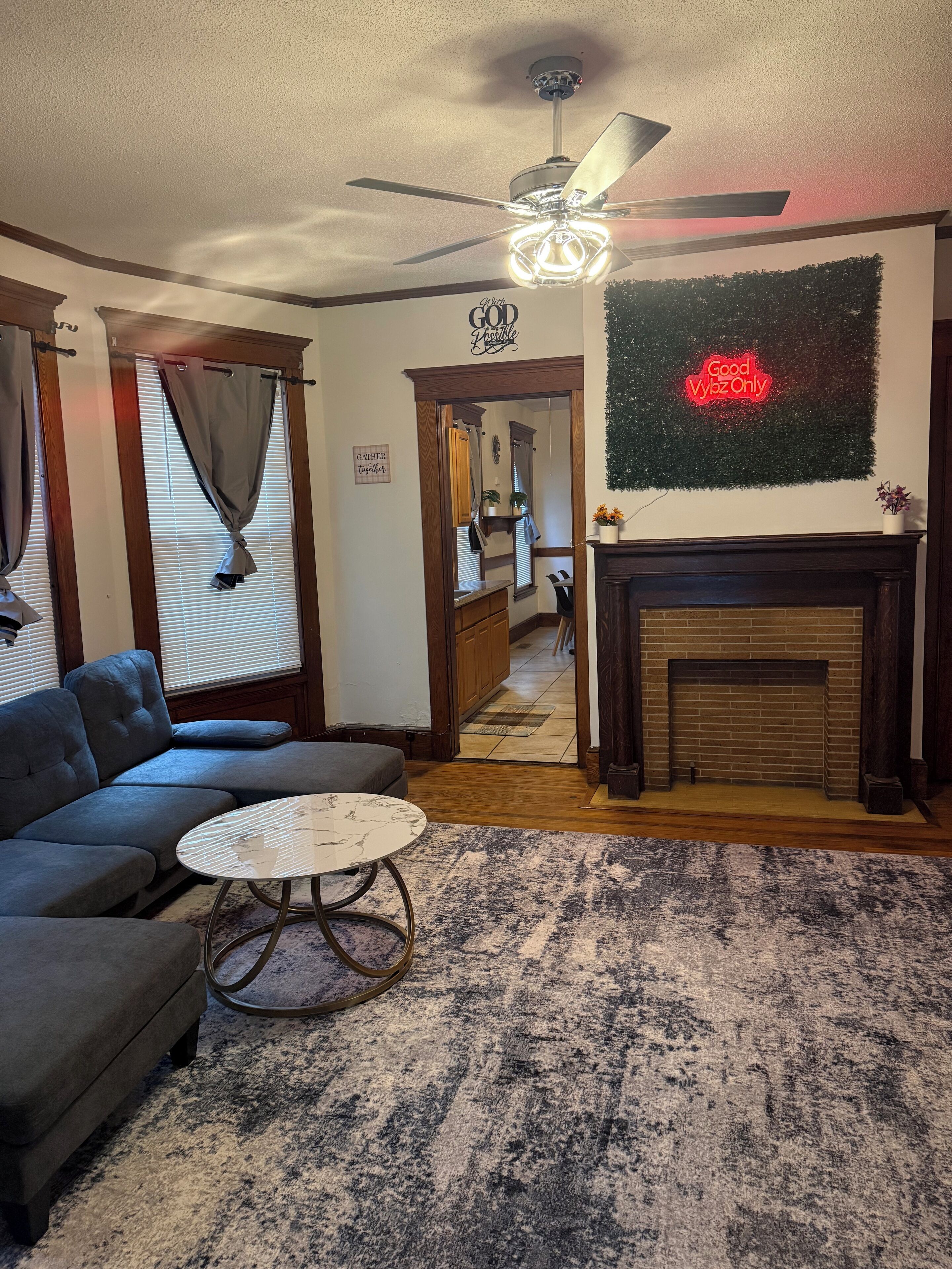 Spacious 3-bedroom Unit In Prime New Haven Locationa Perfect Place To Call Home - New Haven, CT
