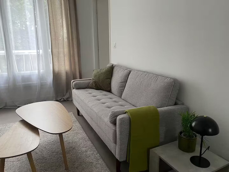 The Cosy Nest 500m From The Station - Évreux