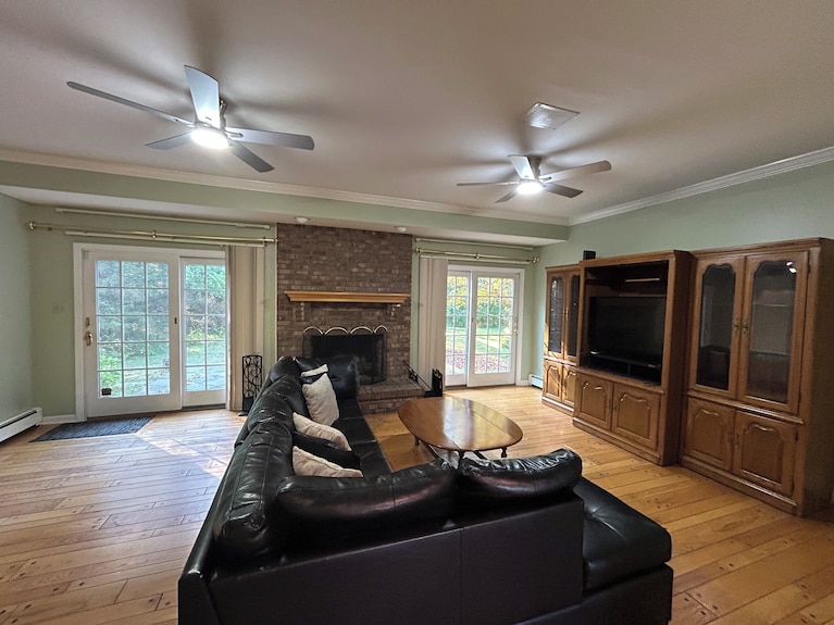 Peaceful Countryside Retreat In Cream Ridge - Blue Lagoon, Millstone