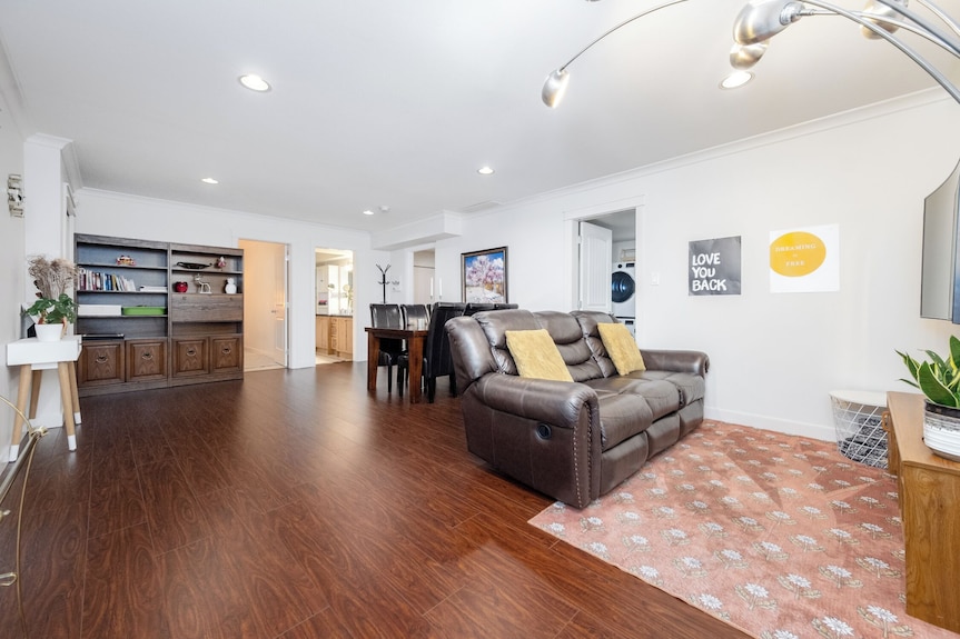 Cozy 3br Surrey House | Near Hwy 99 & White Rock - ラングリー