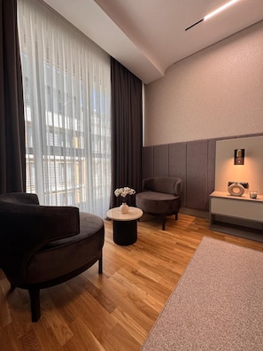 Quarto Duplo Deluxe | Ferro/tábua de engomar, Wi-fi grátis