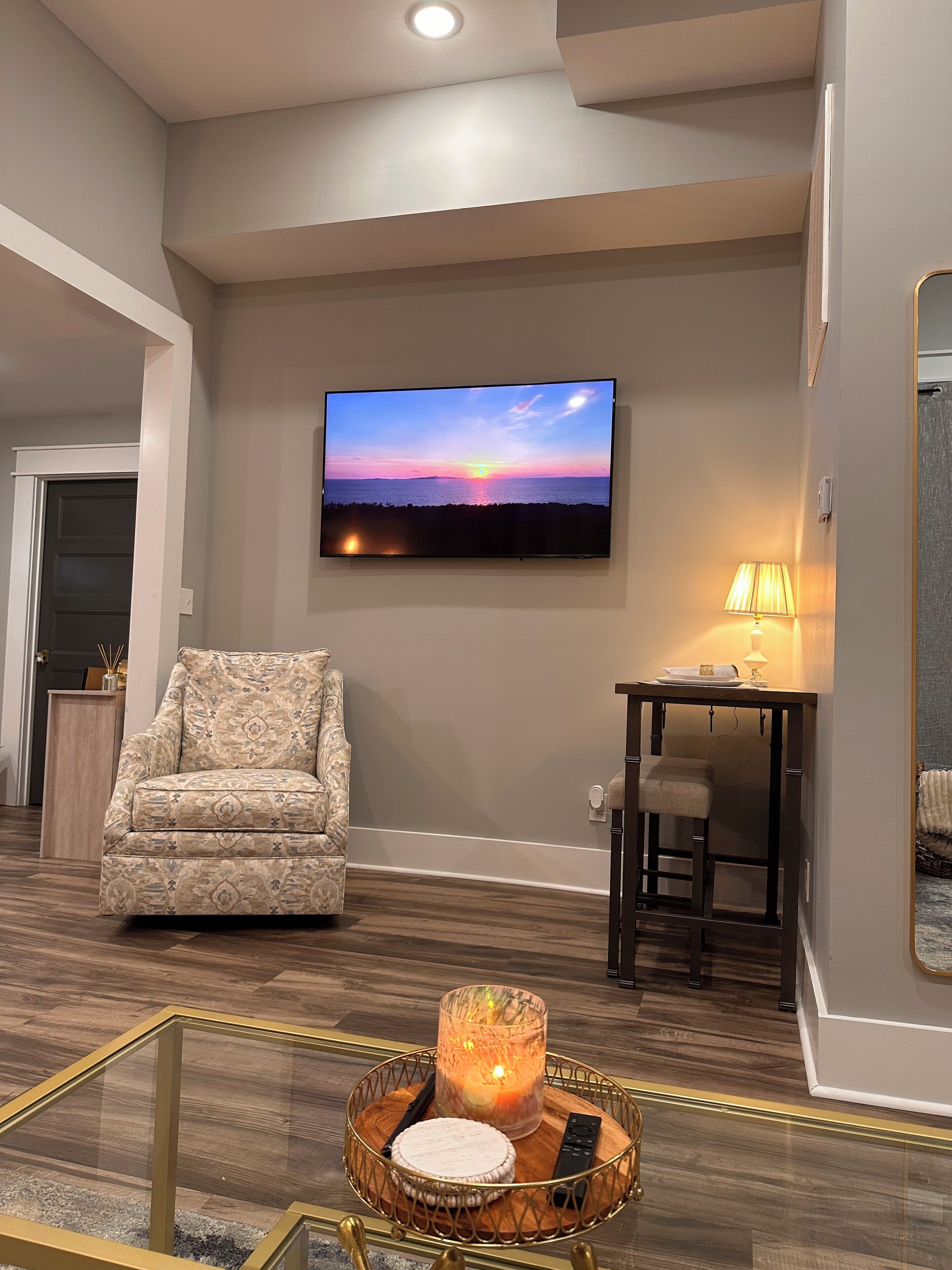 Golden Hour Loft In The Heart Of Downtown Florence - Muscle Shoals, AL