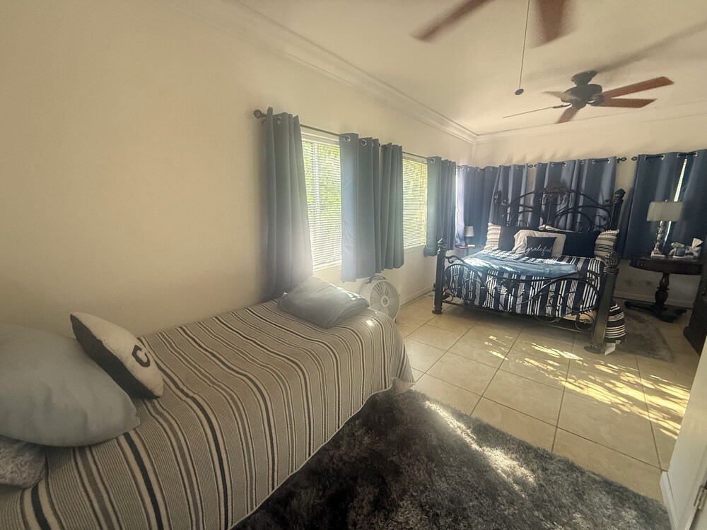 Lakeview Getaway, very close to Marina, Boating, Fishing & Wildlife ...