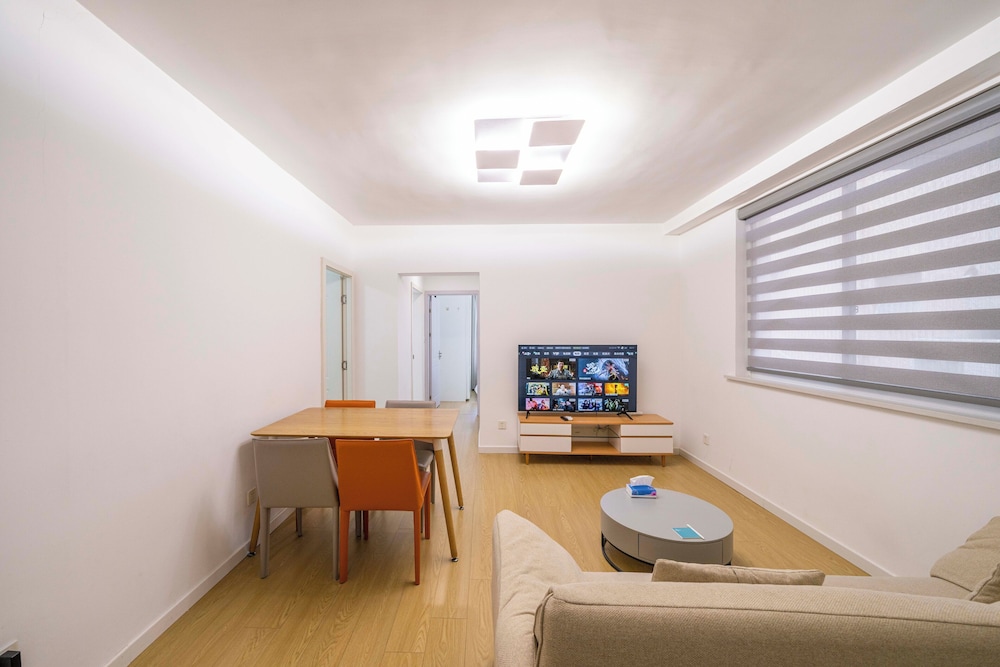 Tyms Xujiahui Premium 3br 2ba Apt - Shanghai