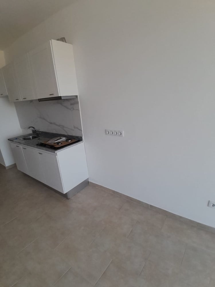 Joli Beach House - Brand New Charming T0 Suite with AC, Private Pool ...