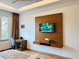 Quarto club, vista para a cidade | Comodidades do quarto