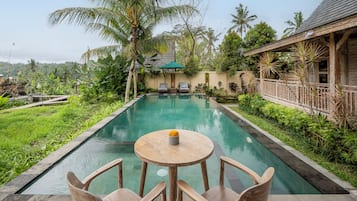 Vila standard | Piscina particular