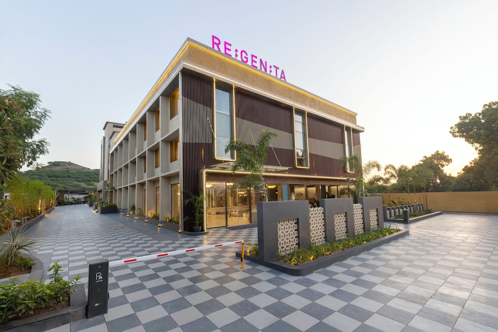 Regenta Hotel Science Center Bhuj - Bhuj