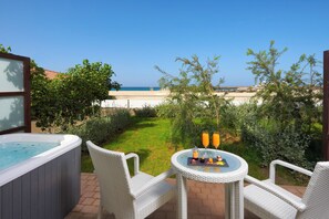 Quarto premium, vista para o oceano (with Whirlpool) | Frigobar, cofres nos quartos, cortinas blackout