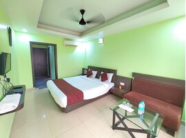 Roupa hipoalergénica, secretária, Wi-fi grátis 