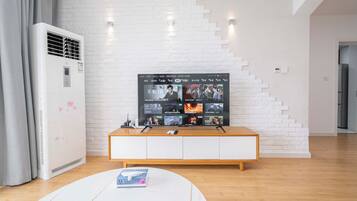 Apartamento Superior, 2 quartos, cozinha, Vista para a cidade | Sala