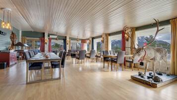 Café da manhã continental grátis todos os dias