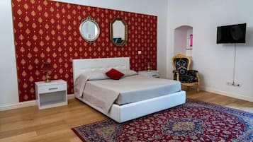 Cortinas blackout, quartos à prova de som, Wi-Fi de cortesia