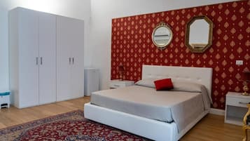 Cortinas blackout, quartos à prova de som, Wi-Fi de cortesia