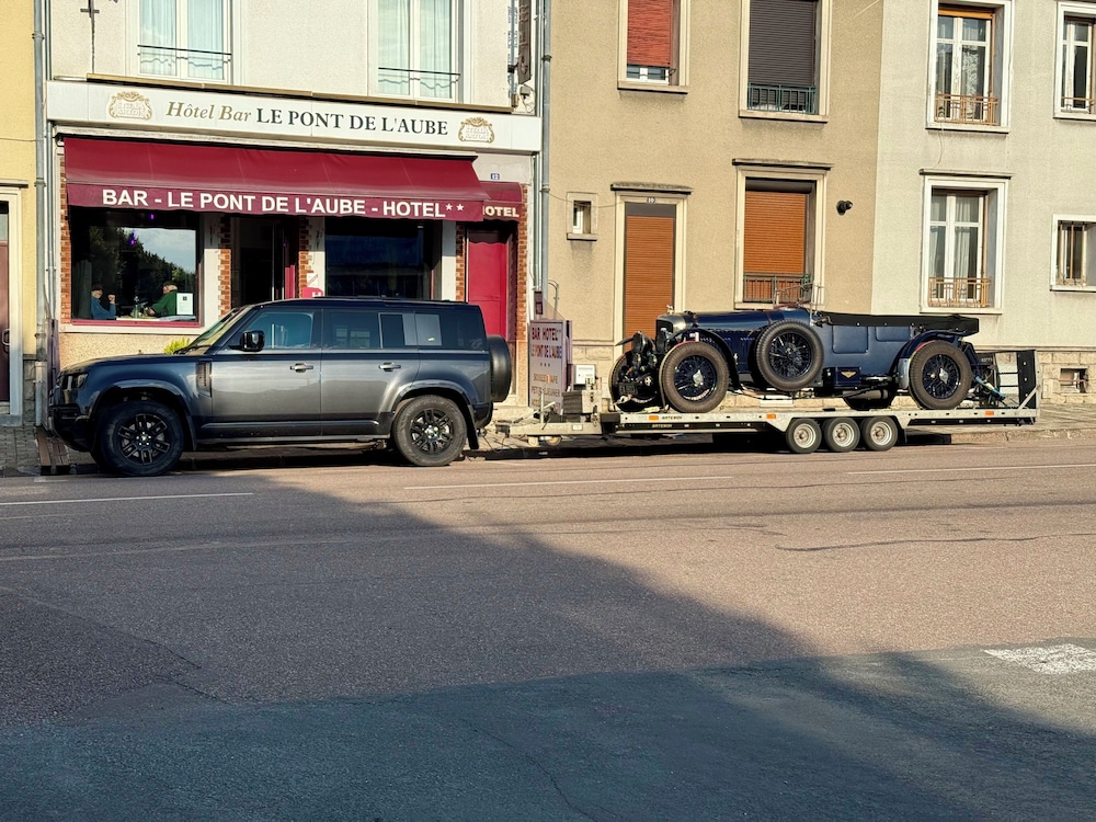 Hôtel Restaurant Le Pont De L'aube - Arcis-sur-Aube