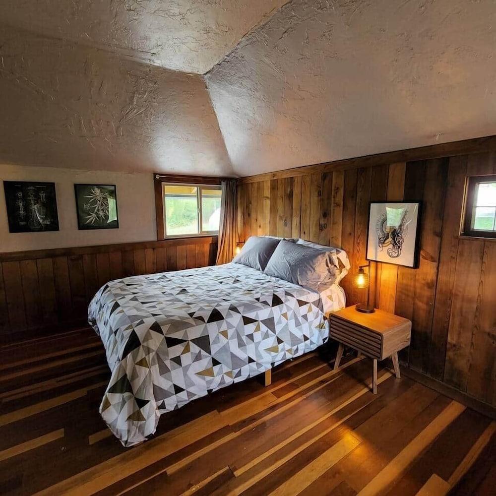 Funky Farm Apartment on 2 Acres to Wander - Freshwater | Vrbo