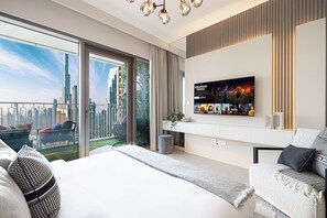 Apartamento de Luxo, varanda, Vista para a cidade | Cofre no quarto, cortinas/cortinados opacos, ferro/tábua de engomar 