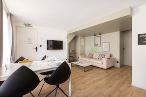 Apartamento luxo, suíte, vista para a cidade (Le Beaux Arts) | Parte interna