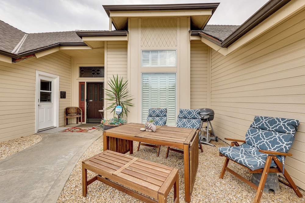 Golf, Hike, Explore: Apt 9 Mi To Dtwn Fresno! - Fresno, CA