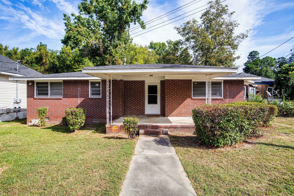Walk To Sc State University & Claflin: Cozy Home - Orangeburg, SC