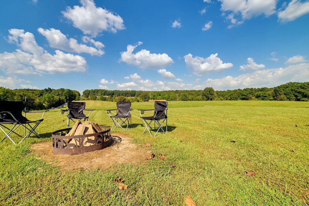 60-acre Retreat: 5 Mins To Garden Of The Gods - Illinois