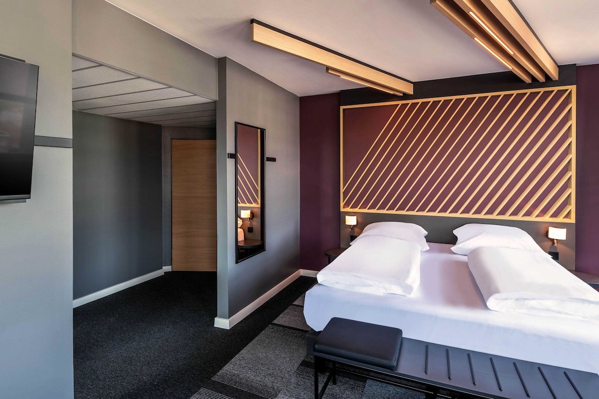 Quarto casal premium | Escrivaninha, Wi-Fi de cortesia