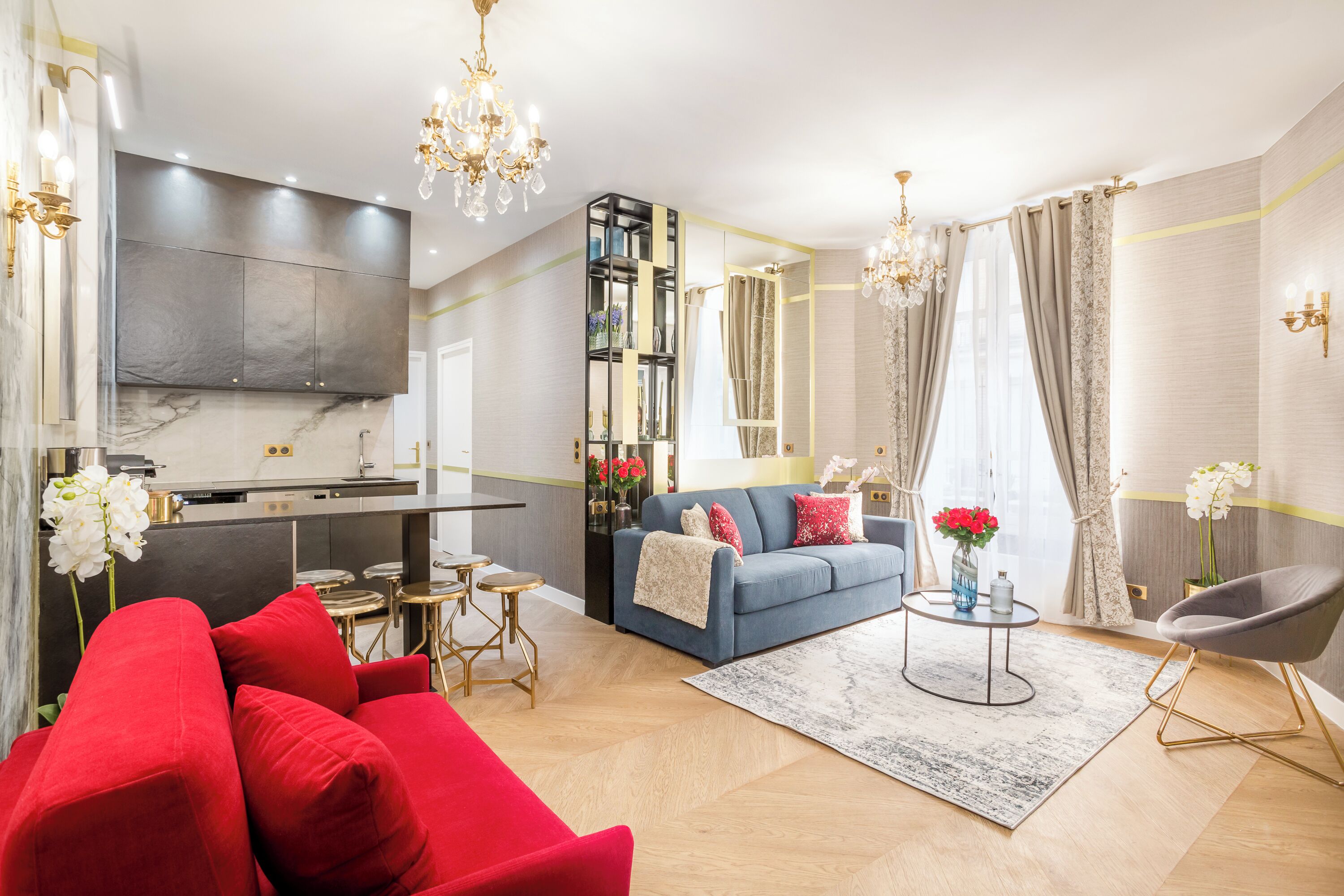 Apartamento, vista para o pátio | Sala de estar | Smart TV, Netflix, serviços de streaming, escritórios 