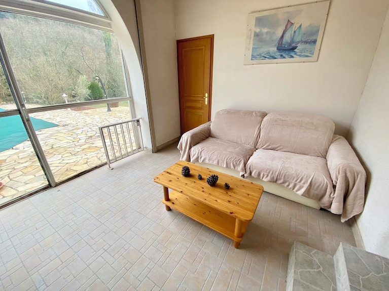 Gîte 4/6p, 2 Ch, 2 Sde, Piscine Ext.chauffée, Parc, Trampoline - Aubenas
