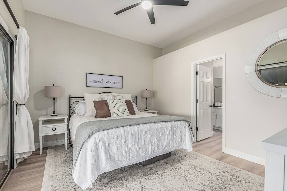 Remodeled 2 Bedroom +Sunroom/Office Fountain Hills - Phoenix | Vrbo