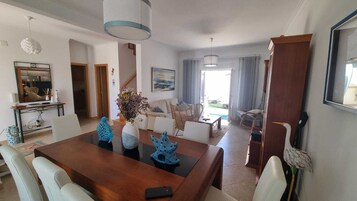 Entrada (vista interior)