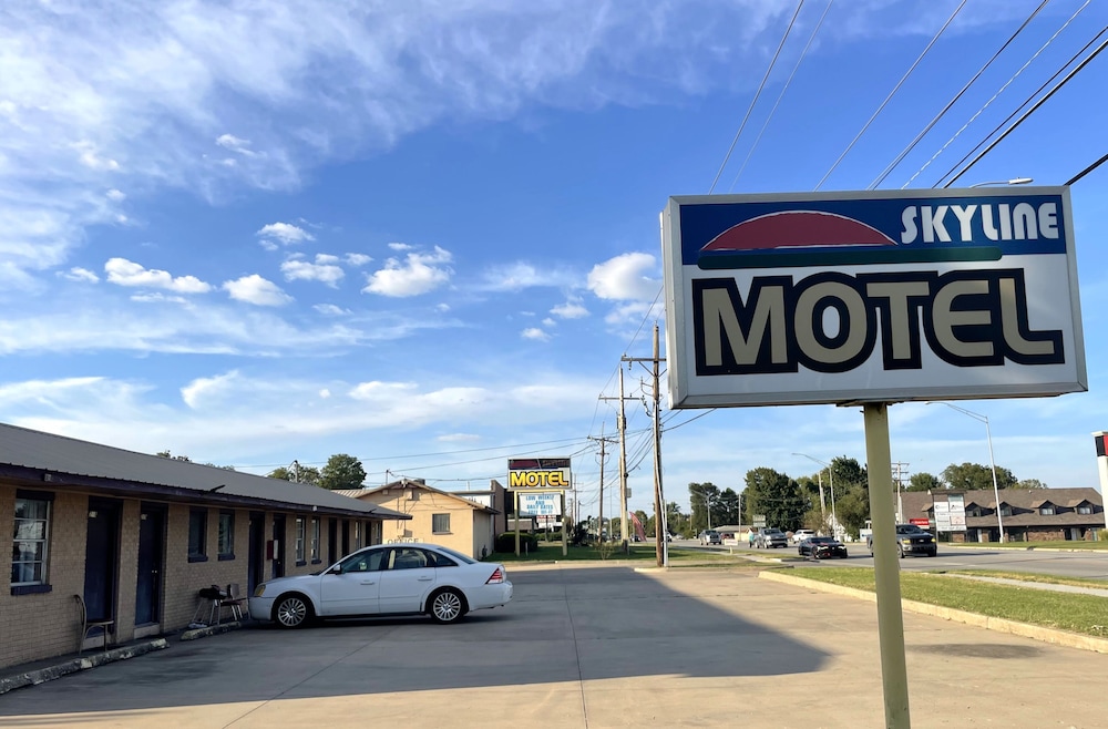 Skyline Motel Bartlesville Hwy 75 - Bartlesville, OK