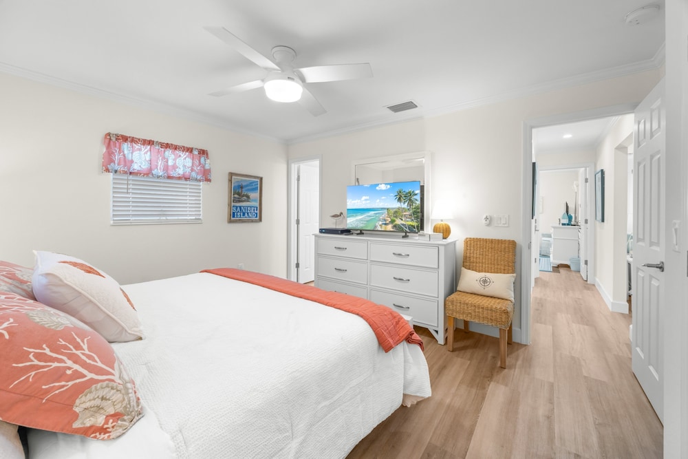 Seashells 10 – Stunning West End Sanibel Condo with Private Beach ...