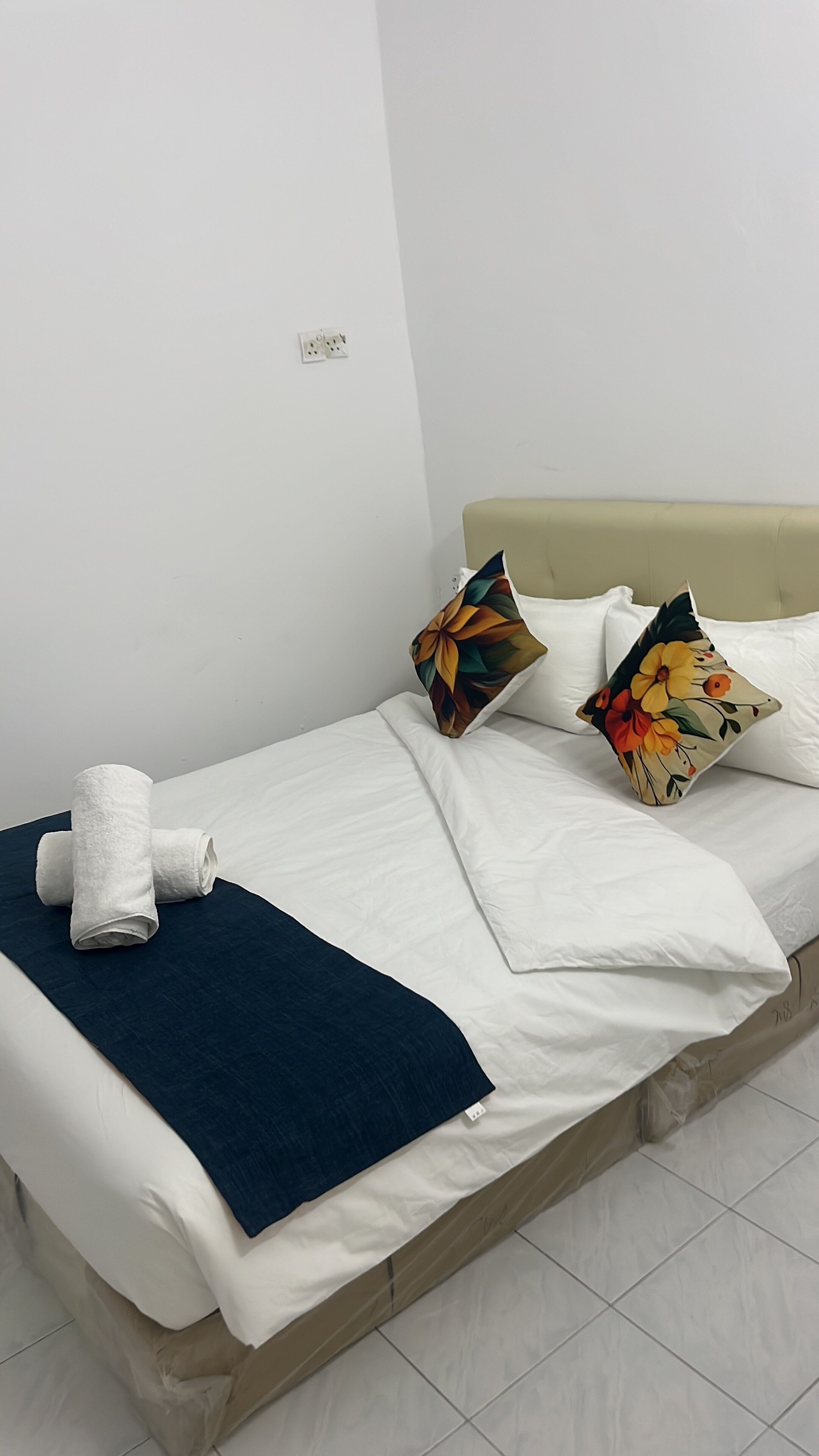 Quarto Duplo Económico | Quartos insonorizados, ferro/tábua de engomar, Wi-fi grátis 