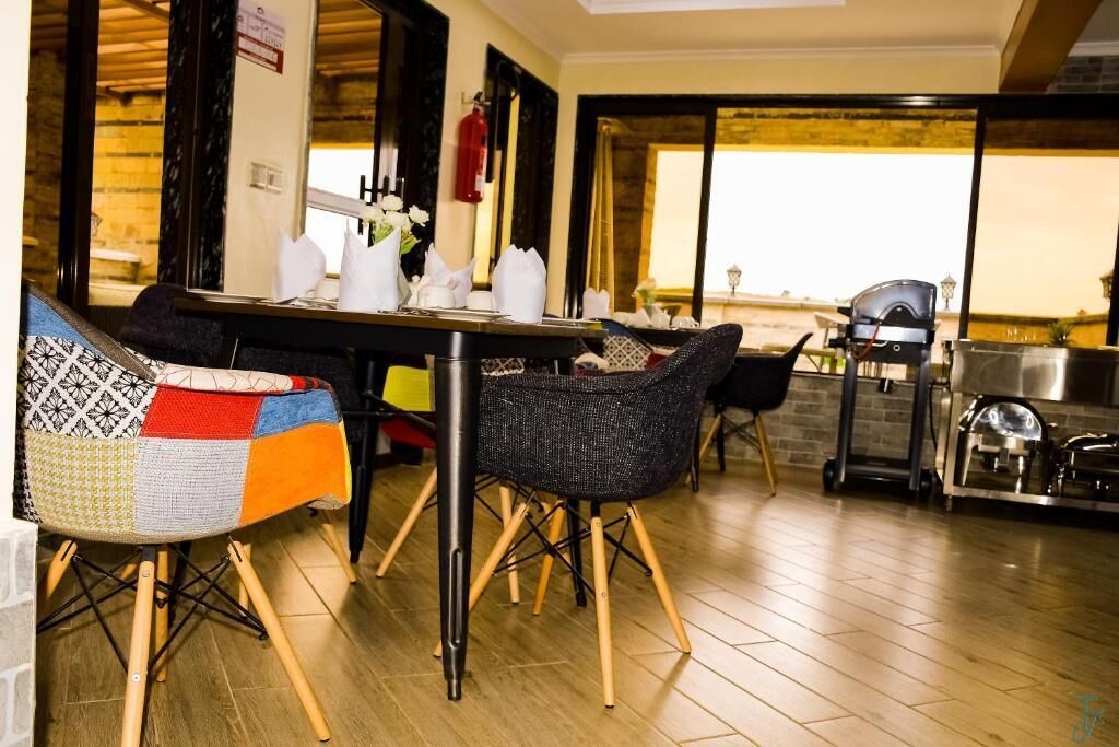 Café da manhã continental grátis todos os dias