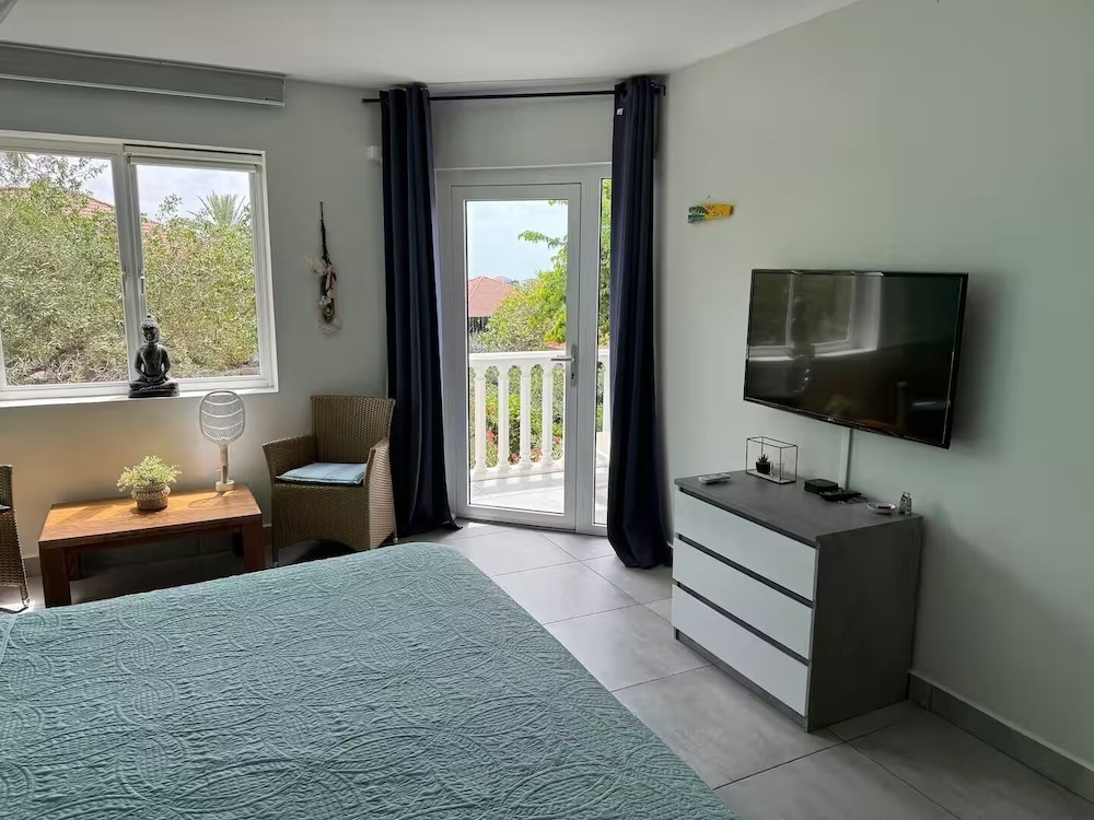 Upscale Blue Bay Golf & Beach Suite – Gated Resort – 5 Min Walk to ...