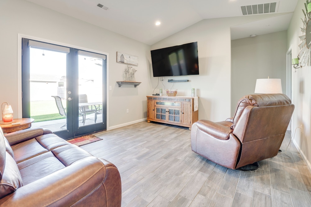 Walk To Moses Lake! Family Home W/ Fenced Yard - Moses Lake, WA