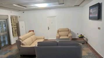 Suíte | Escrivaninha, espaço de trabalho para notebook, Wi-Fi de cortesia