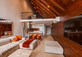 Villa Básica | Secretária adequada para computadores portáteis, Wi-fi grátis 