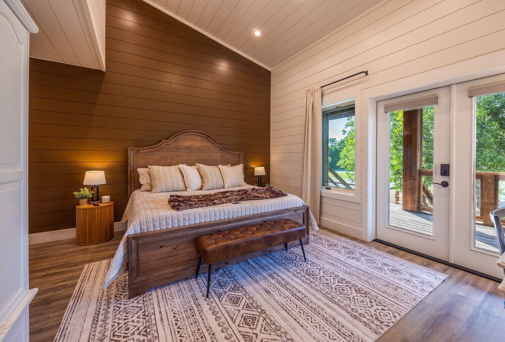 Stay Above a Chocolate Factory - Bonbon - Chalk Bluff | Vrbo