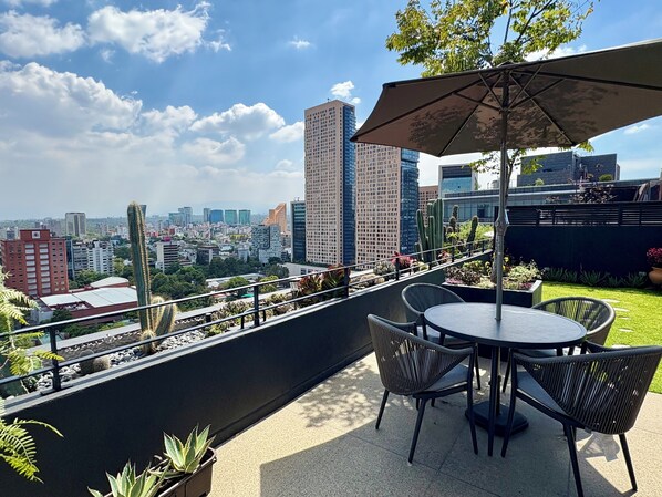 Impressive PH with private RG and excellent location close to Polanco ...