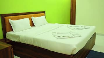 Roupa hipoalergénica, secretária, quartos insonorizados, Wi-fi grátis