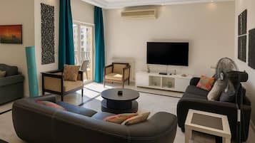 Apartamento Familiar, varanda, Vista para a cidade | Sala de estar