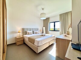 1 quarto, roupa de cama fornecida 