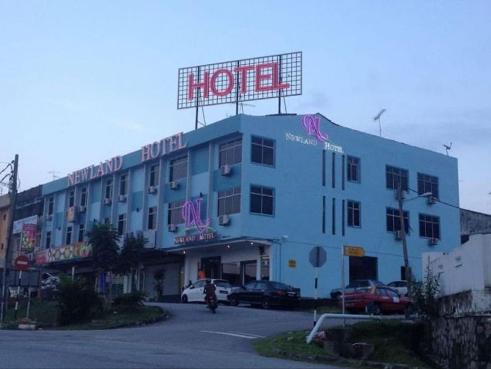 Newland Hotel By Ardens - Taman Pelangi - Johor Bahru