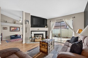 Casa, 2 quartos | Área de estar | Smart TV, serviços de streaming