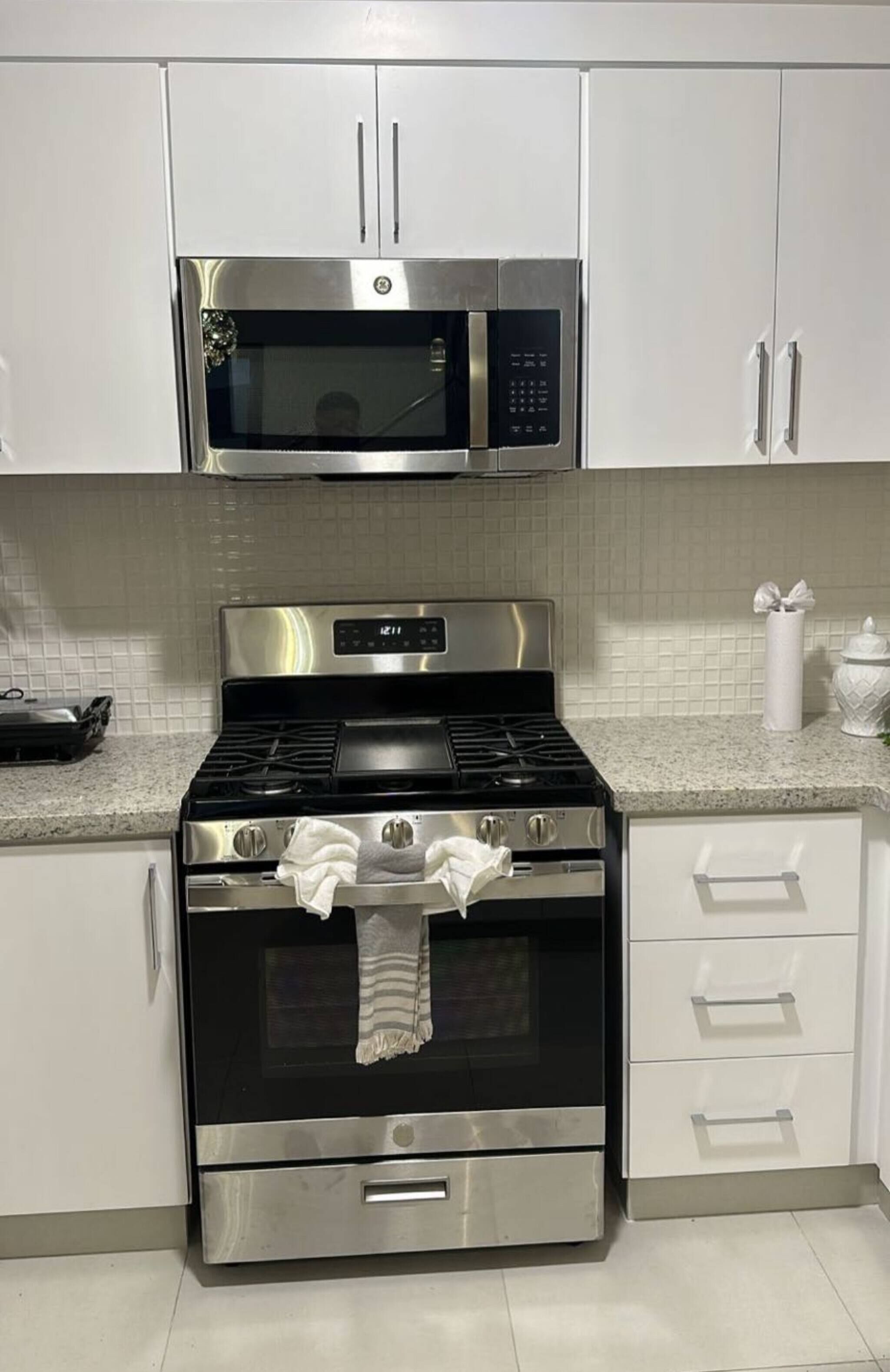 Apartamento, 3 quartos, varanda, vista para a piscina | Interior